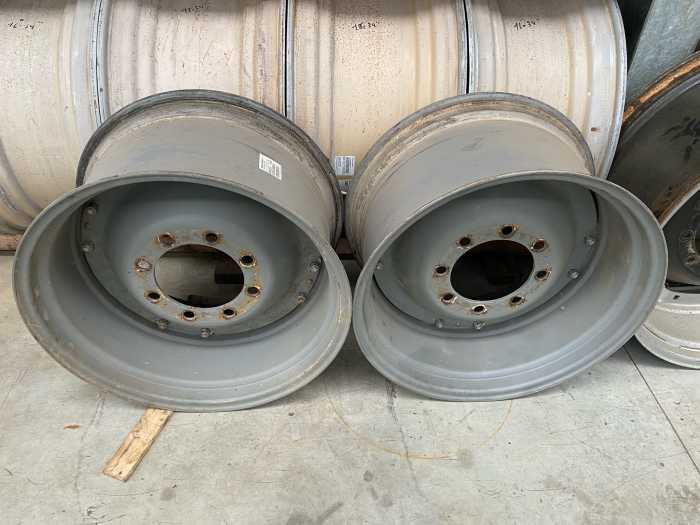 Jantes TITAN 15x28 (0.019.3823.4) - Hoogsteyns